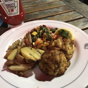 Phillips Seafood - 946 Photos & 975 Reviews - Seafood - 601 E Pratt St ...