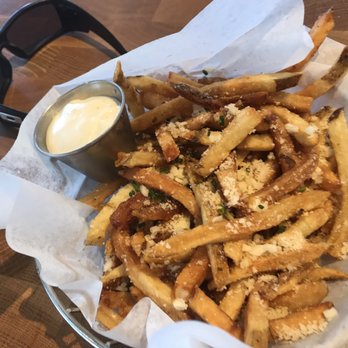 Zinburger - 378 Photos & 511 Reviews - Burgers - 344 N Gilbert Rd ...