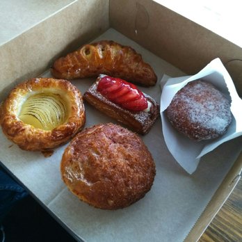 Fuji Bakery - 397 Photos & 206 Reviews - Bakeries - 526 S King St ...