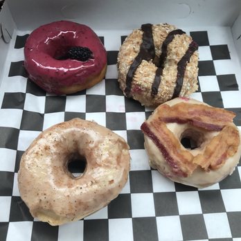 Diablo Doughnuts - 275 Photos & 149 Reviews - Donuts - 1035 Light St ...