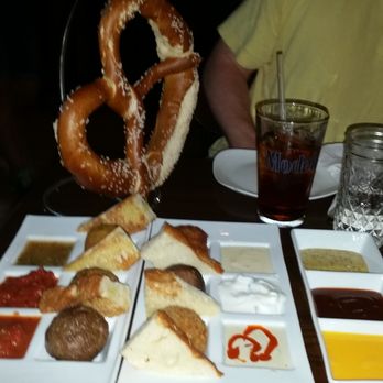 That Meetball Place - 288 Photos & 359 Reviews - Bars - 52 W Main St ...