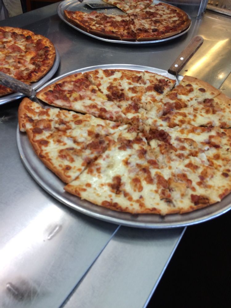 Mario’s Pizza - 34 Reviews - Italian - 3073 E Clear Lake Ave ...