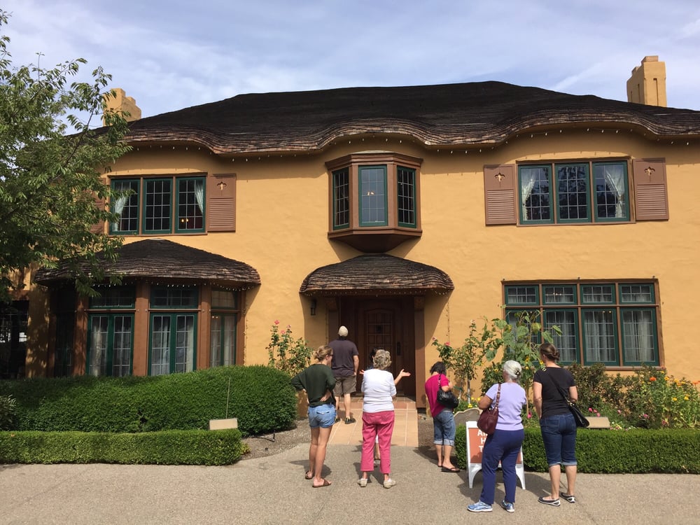 Ainsley House - 38 Photos - Landmarks & Historical Buildings - 300 ...