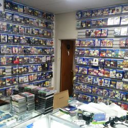 Game Force Boulder - 49 Photos & 27 Reviews - Video Game Stores - 671 ...