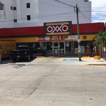 Oxxo - Convenience Stores - Calle 46 Nte 18, Zazil Ha, Cancún, Quintana ...