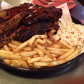 Phil’s BBQ - 6536 Photos & 10620 Reviews - Barbeque - 3750 Sports Arena ...