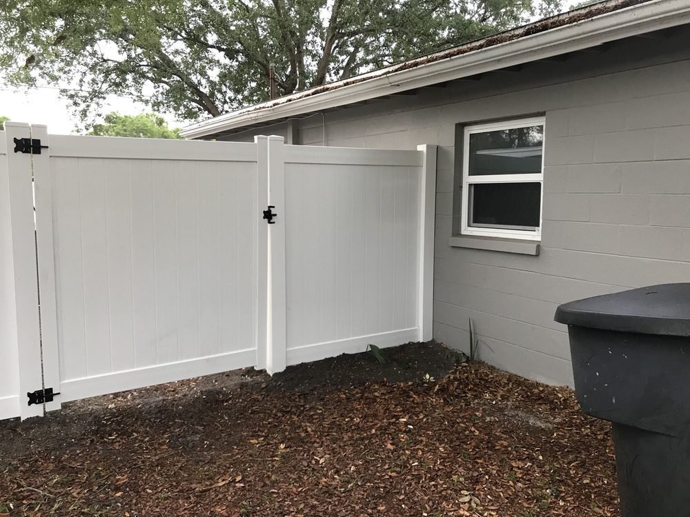 Fence Outlet - 12 Photos & 16 Reviews - Fences & Gates - 201 S ...