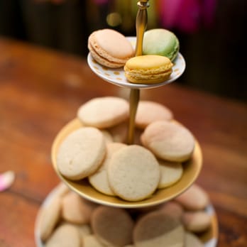 Sweet Treets Bakery - 491 Photos & 143 Reviews - Bakeries - 6705 W Hwy ...