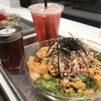 Poke Crew - 134 Photos & 52 Reviews - Poke - 1 East Palisade Ave ...