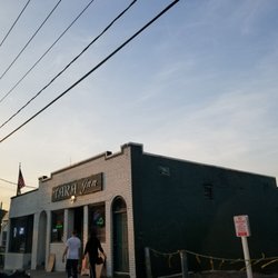 Tara Inn - 85 Photos & 171 Reviews - Pubs - 1519 Main St, Port ...