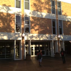 University of Texas at Arlington Central Library - Libraries - 702 ...