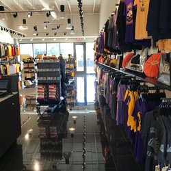 Lakers Team Shop - 36 Photos & 12 Reviews - Sports Wear - 729 North ...