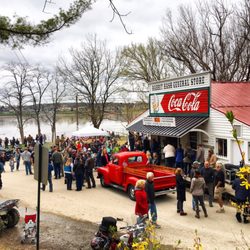 Rabbit Hash General Store - 72 Photos & 18 Reviews - Antiques - 10021 ...