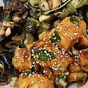 Flower Child - 183 Photos & 99 Reviews - Salad - 11721 Rock Rose Ave ...