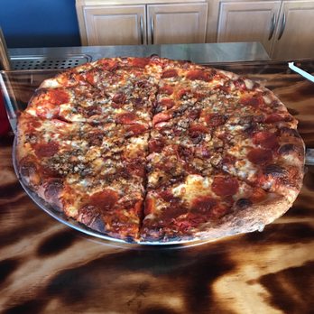 Panama Pizzeria - 33 Photos & 28 Reviews - Pizza - 3123 Thomas Dr ...