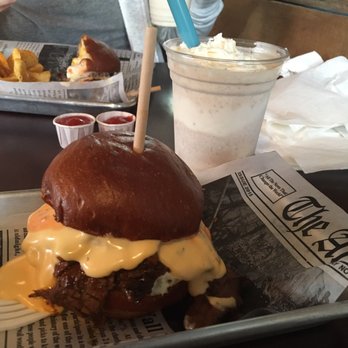Royale with Cheese - 412 Photos & 286 Reviews - Burgers - 4163 Cass Ave ...