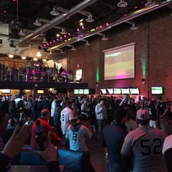 Billy’s Sports Bar - 45 Photos & 88 Reviews - Sports Bars - 856 River ...