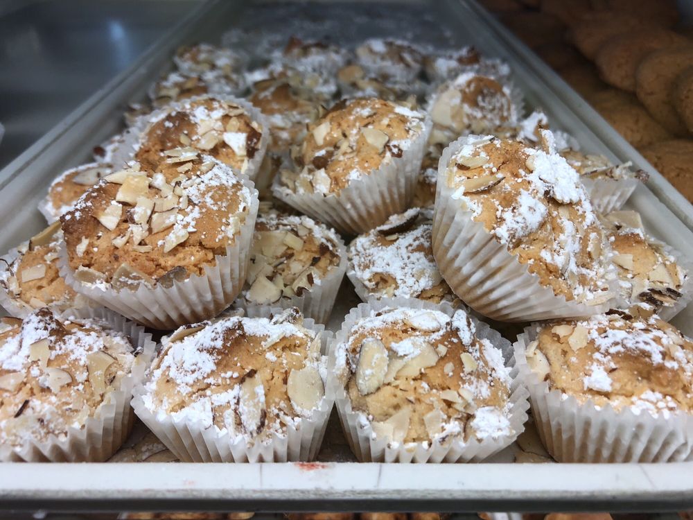 Dianda’s Italian American Pastry - 419 Photos & 504 Reviews - Bakeries ...