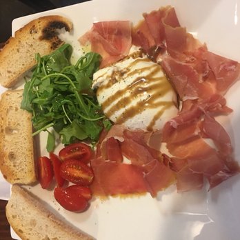 Fabrica Pizza - 226 Photos & 224 Reviews - Salad - 142 S Meridian Ave ...