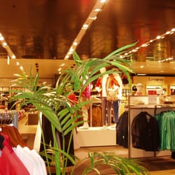 Manor - 33 Photos & 21 Reviews - Department Stores - Rue de Cornavin 6 ...