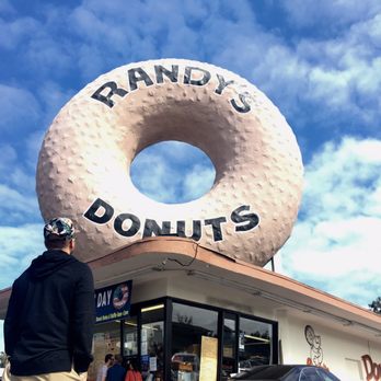 Randy’s Donuts - 1690 Photos & 1556 Reviews - Donuts - 805 W Manchester ...