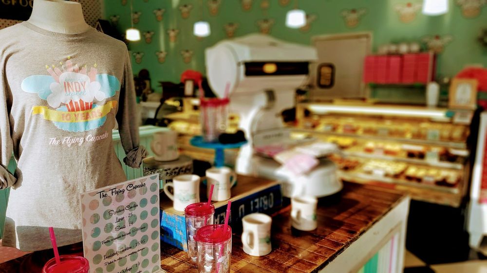 The Flying Cupcake - 43 Photos & 35 Reviews - Bakeries - 831 S Range ...