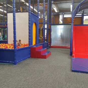 Kidz Town Indoor Playground - 84 Photos & 108 Reviews - Indoor ...