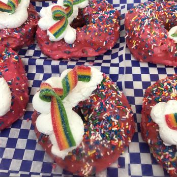 DG Doughnuts - 177 Photos & 99 Reviews - Donuts - 16131 W Colonial Dr ...