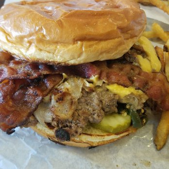 Tucker’s Onion Burgers - 205 Photos & 226 Reviews - Burgers - 324 NW ...