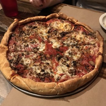 Fixture Pizza Pub - 140 Photos & 145 Reviews - Pizza - 623 S 2nd St ...
