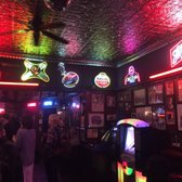 Richard’s Bar - 98 Photos & 309 Reviews - Dive Bars - 491 N Milwaukee ...