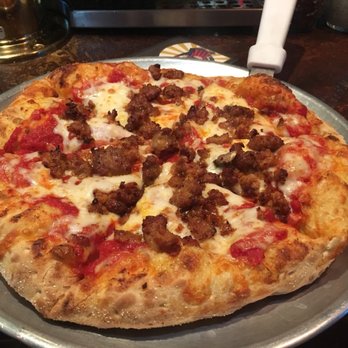 Caliente Pizza & Drafthouse - Order Food Online - 52 Photos & 114 ...