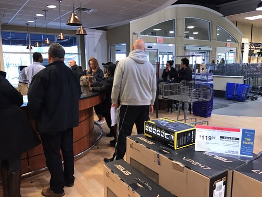 Micro Center 263 McLean Blvd Paterson, NJ Computer Parts & Supplies ...