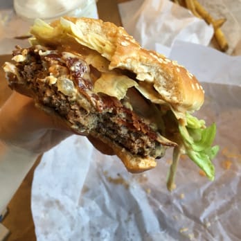 Come Back Shack - 50 Photos & 115 Reviews - Burgers - 1521 Blowing Rock ...