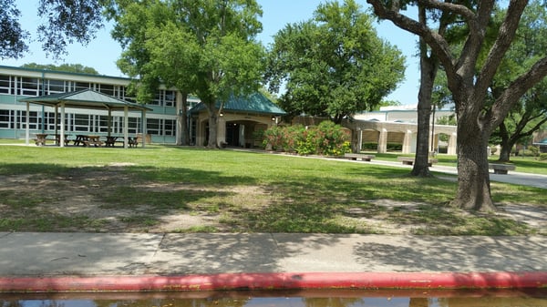 Spring Wood Middle School - Middle Schools & High Schools - 9810 Neuens ...