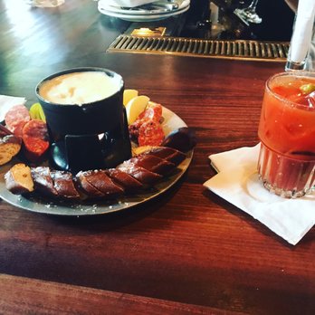 Windsor - 734 Photos & 930 Reviews - American (New) - 5223 N Central ...