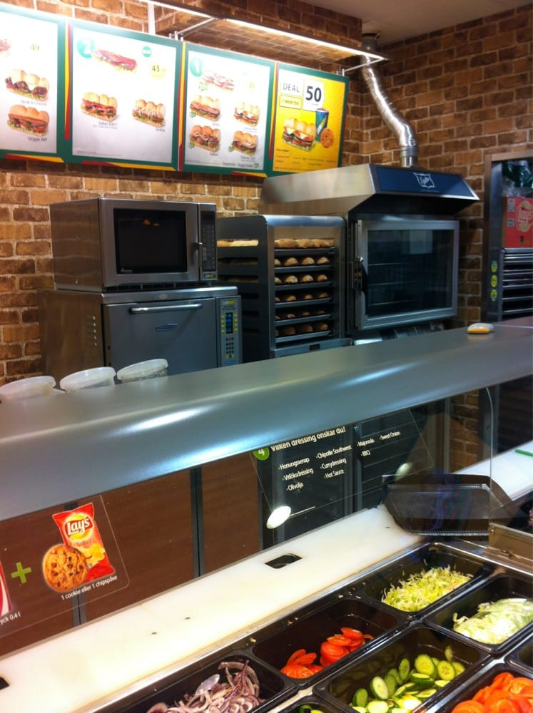Subway - Fast Food - Västra Hamngatan 13, Göteborg, Sweden - Restaurant ...