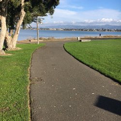 Bay Farm Island Shoreline Trail - 43 Photos - Hiking - Veteran's Ct ...