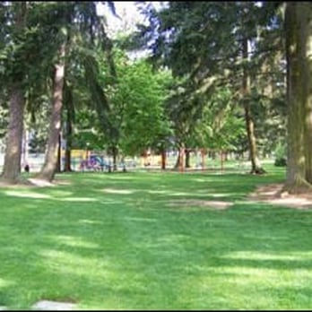 Crossroads Park - 45 Photos & 23 Reviews - Parks - 16000 NE 10th St ...