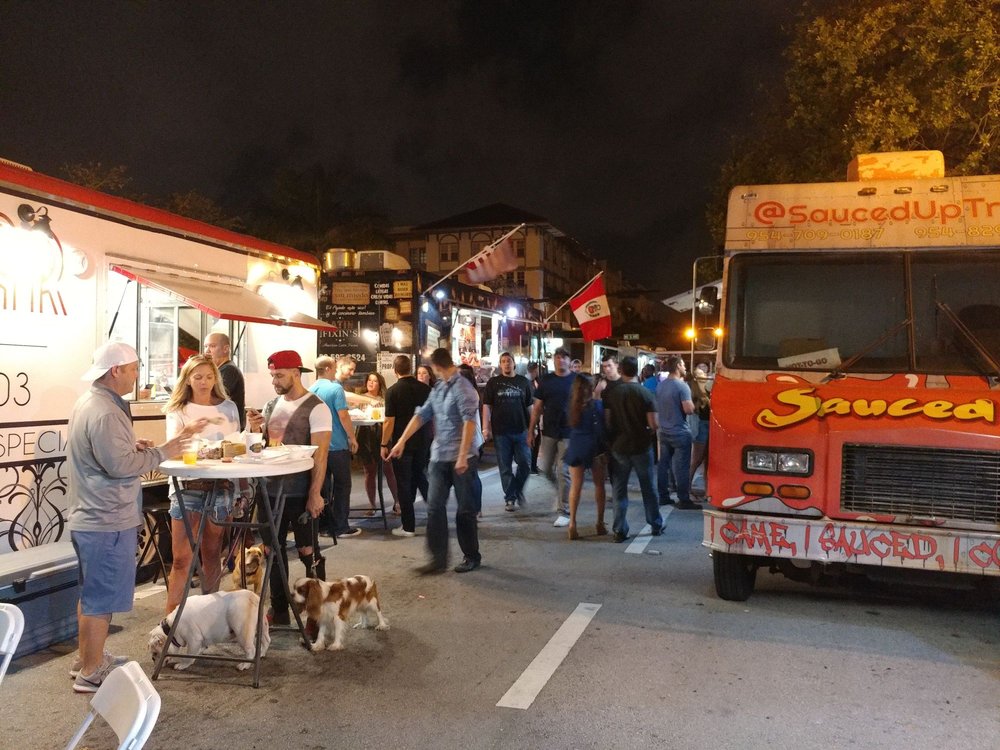 Food In Motion - 128 Photos & 12 Reviews - Local Flavor - 561-599 NE ...