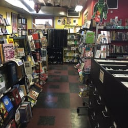 Chicago Comics - 28 Photos & 132 Reviews - Comic Books - 3244 N Clark ...