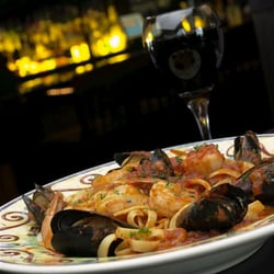 Telly’s Restaurant & Pizzeria - 41 Photos & 154 Reviews - Pizza - 235 ...