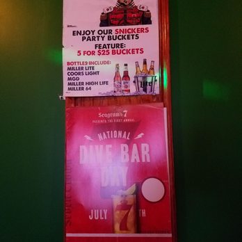 Snickers Bar & Grill - 448 N State St, Near North Side, Chicago, IL ...