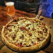 Fixture Pizza Pub - 140 Photos & 145 Reviews - Pizza - 623 S 2nd St ...