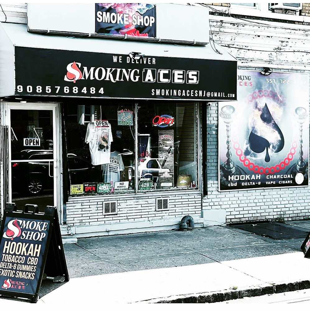 Smoking Aces, Elizabeth | Roadtrippers