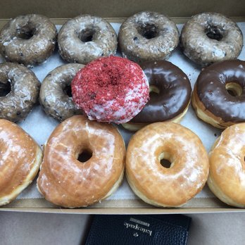 DK’s Donuts of Orange - 1475 Photos & 744 Reviews - Donuts - 3744 E ...