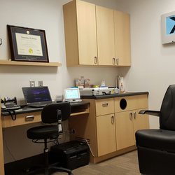 Target Optical - 25 Photos & 32 Reviews - Optometrists - 900 Spectrum ...