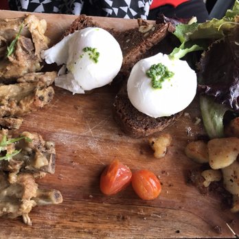 Tsak-Tsak - 51 Photos & 25 Reviews - Breakfast & Brunch - 280 Rue ...