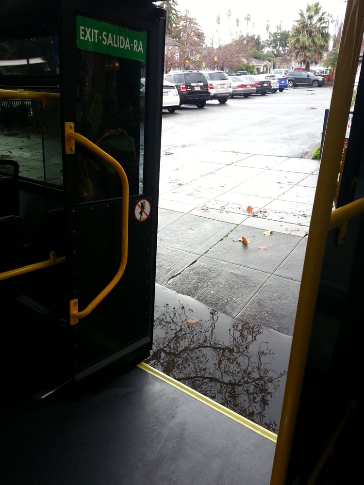 VTA - Bus 522 - Public Transportation - 95 University Ave, Palo Alto ...