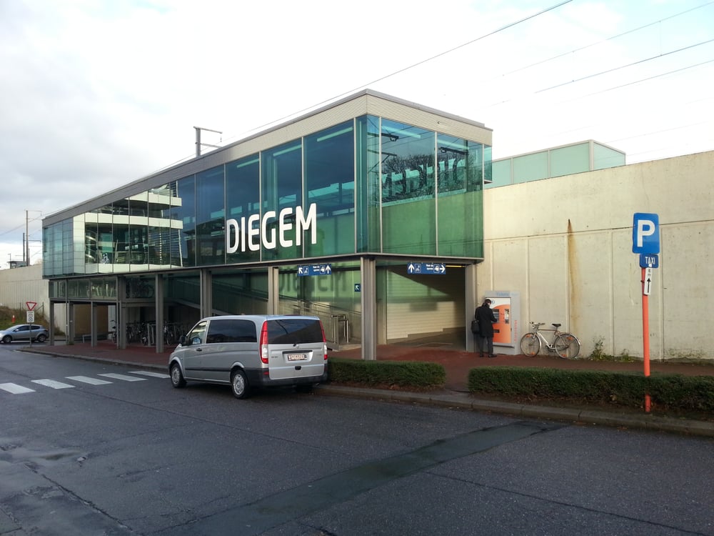 Gare de Diegem / Diegemstation - Train Stations - De Kleetlaan, Diegem ...